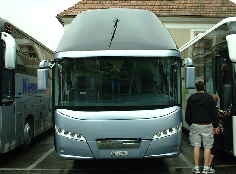 Bus with hidden wipers like a Corvette